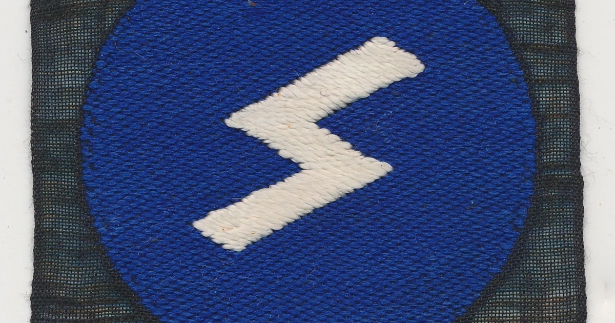 Deutsches Jungvolk Oberbann 4 Sig Rune Sleeve Insignia