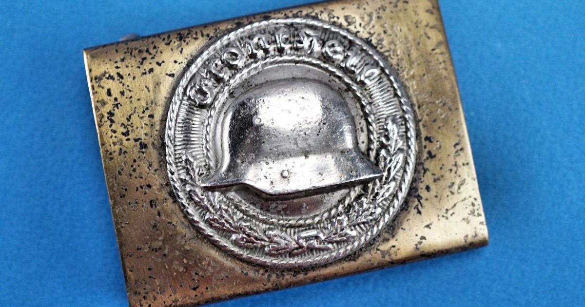 SOLD - Frontheil Stahlhelm Belt Buckle