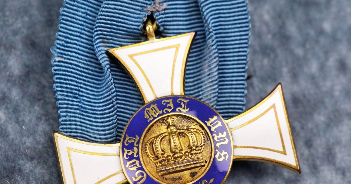 SOLD - Prussian Order of the Crown 3rd Class