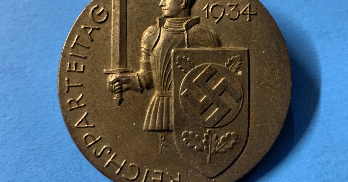 SOLD - Reichsparteitag 1934 Tinnie