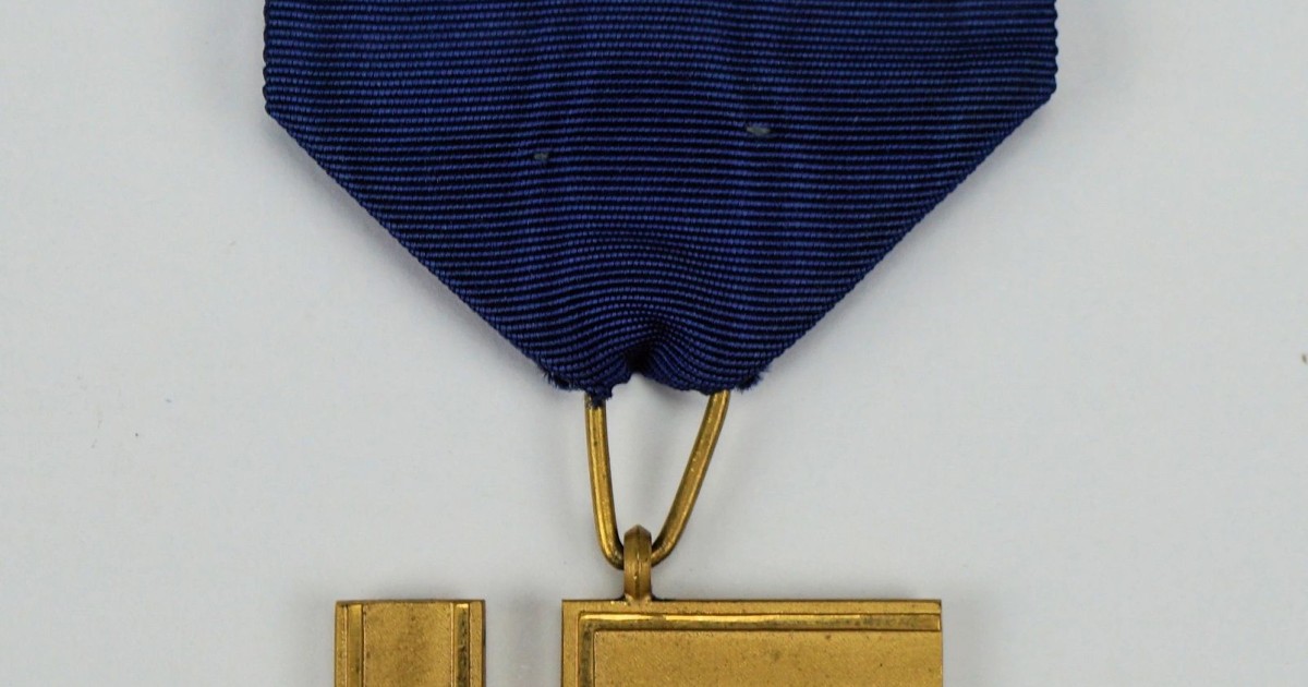 SOLD - SS 25 Year Service Medal