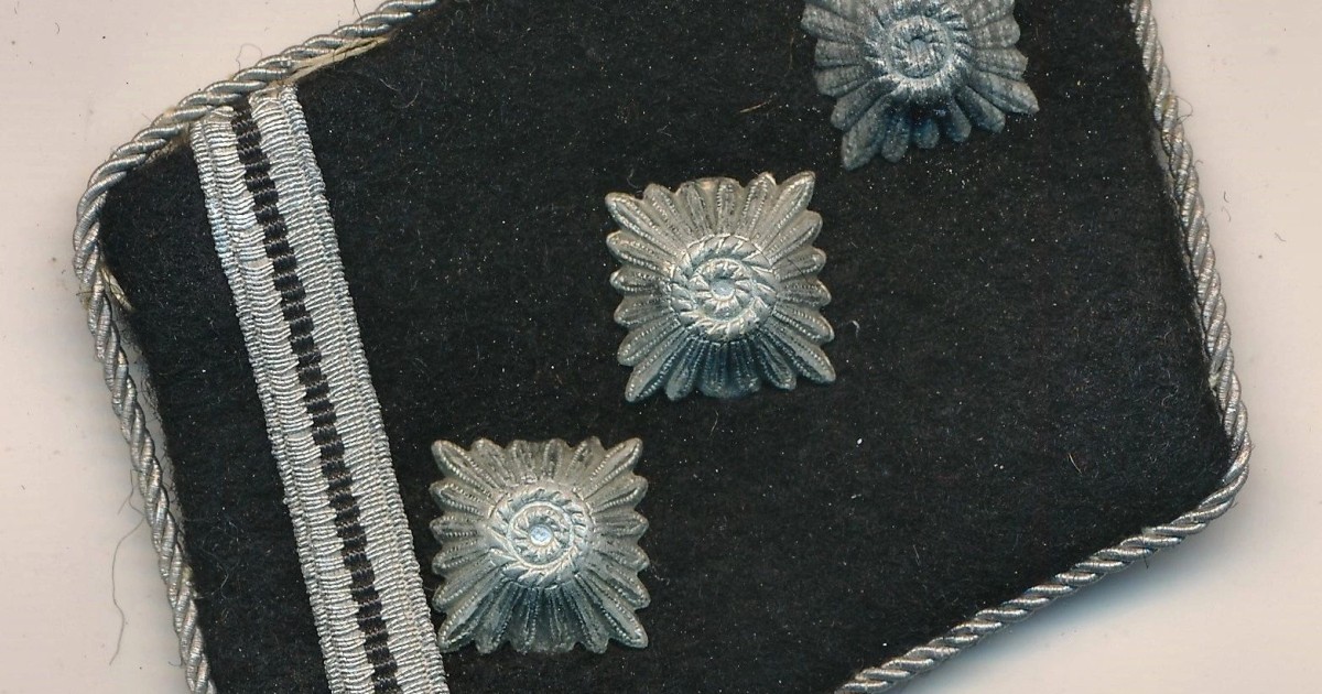 SOLD - SS Obersturmführer Rank Collar Tab