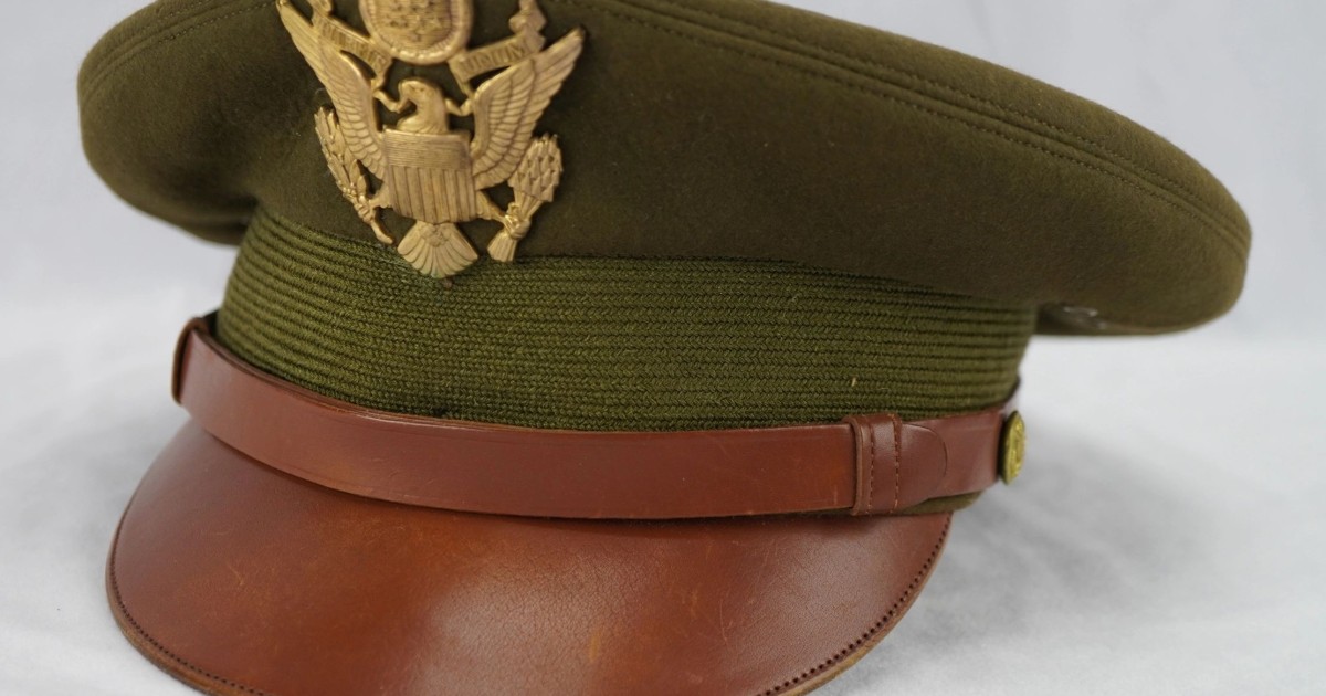 WW2 era US Army Officer's Visor Cap by Luxenberg