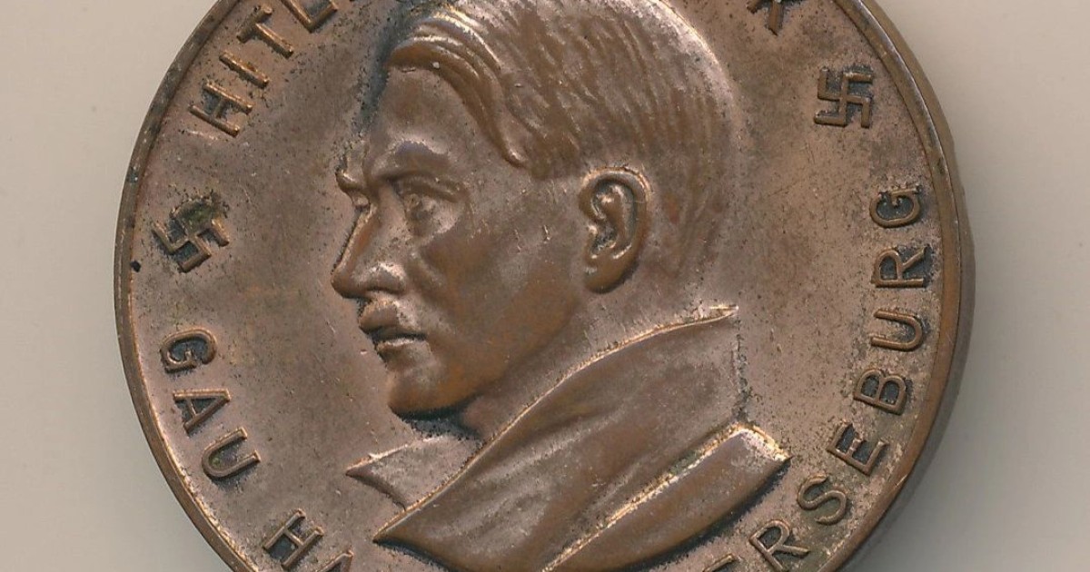 Hitler's Dank Winterhilfe 1933-1934 Gau Halle Merseberg Medallion