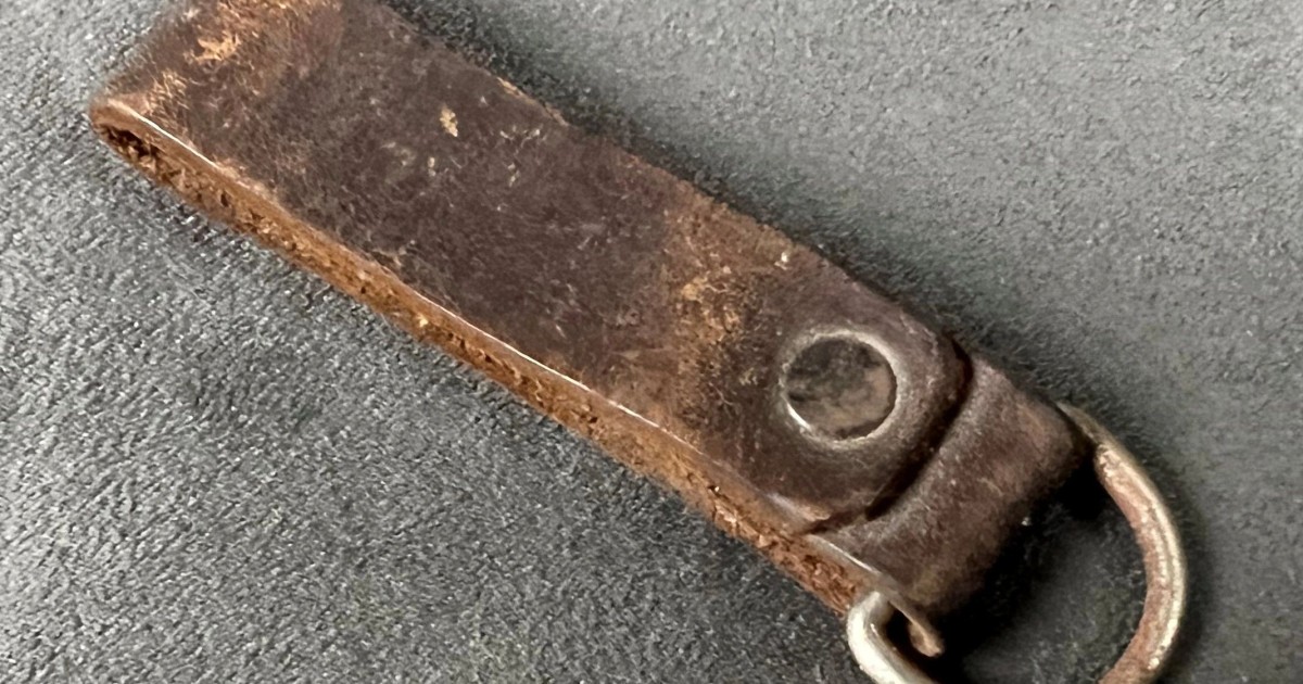 Leather D-Ring Belt Loop