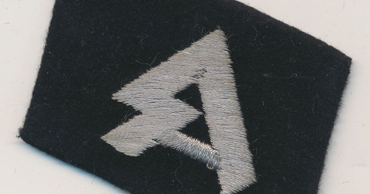 18th SS Volunteer Division Horst Wessel Collar Tab