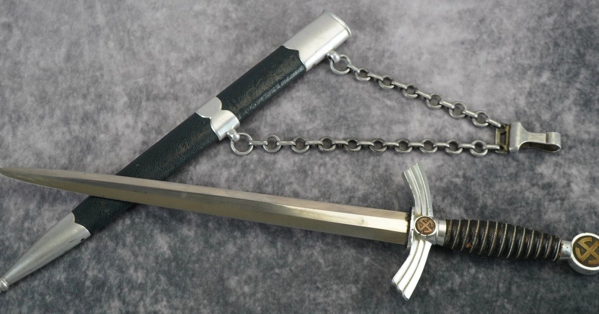 SOLD - First Pattern Luftwaffe Dagger by Puma